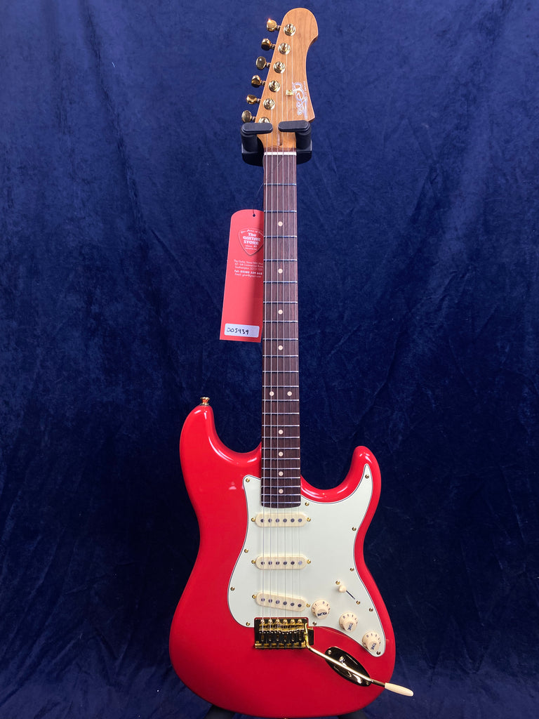 Jet Guitars JS-380 S-Type SSS Gold Hardware in Red