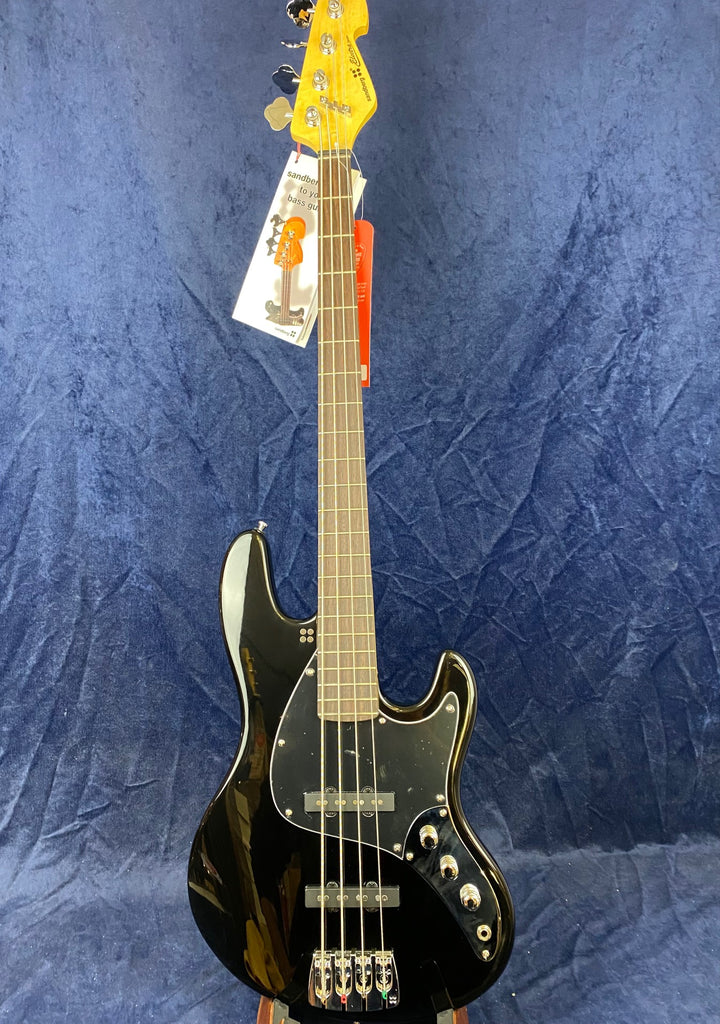 Sandberg Electra TT4 Bass Rosewood Fingerboard in Black